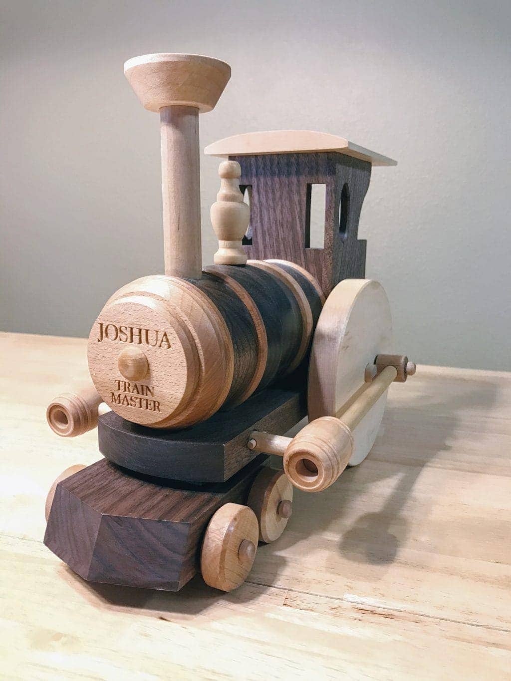 Classic Wooden Train - TavenWood